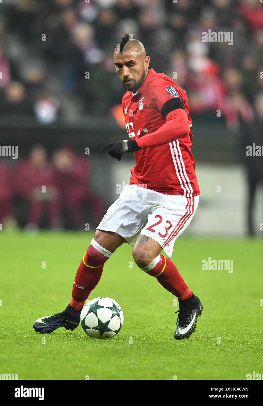 Allianz Arena, Munich, Germany. 6th Dec, 2016. Arturo Vidal of FC ...