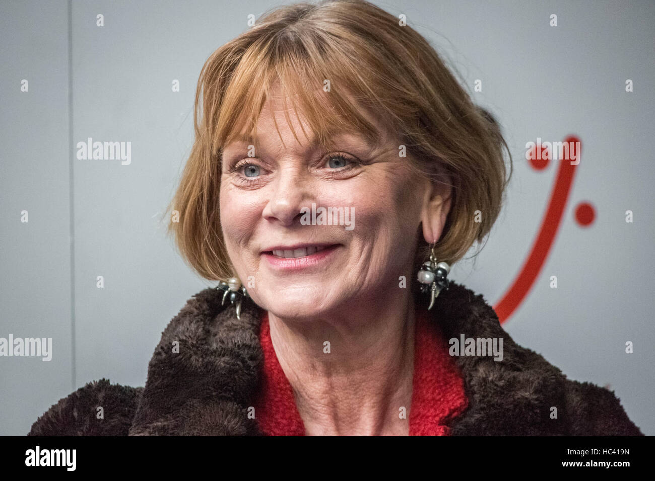 James bond samantha bond hi-res stock photography and images - Alamy