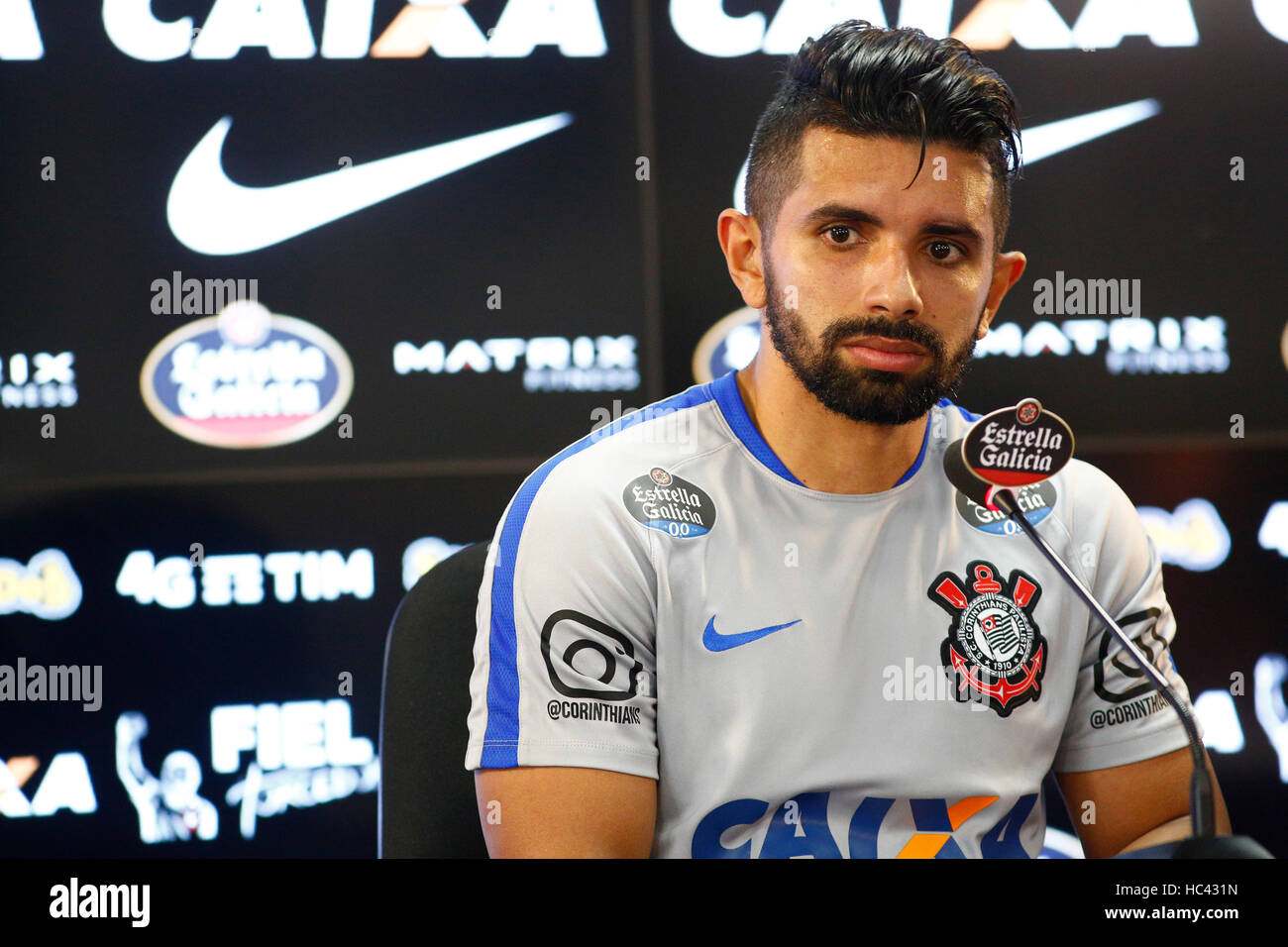 SÃO PAULO, SP - 05.12.2016: TREINO DO CORINTHIANS - Press conference of ...