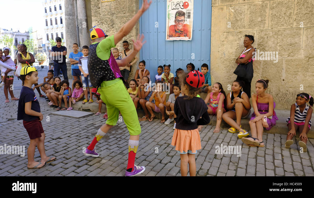 Havana, Cuba. 13th Nov, 2016. Clown & Kids in Old Havana © Joanne ...