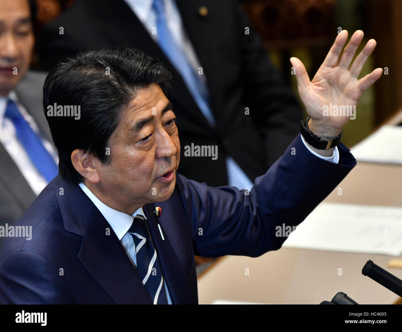 Tokyo, Japan. 7th Dec, 2016. Japan's Prime Minister Shinzo Abe answers ...