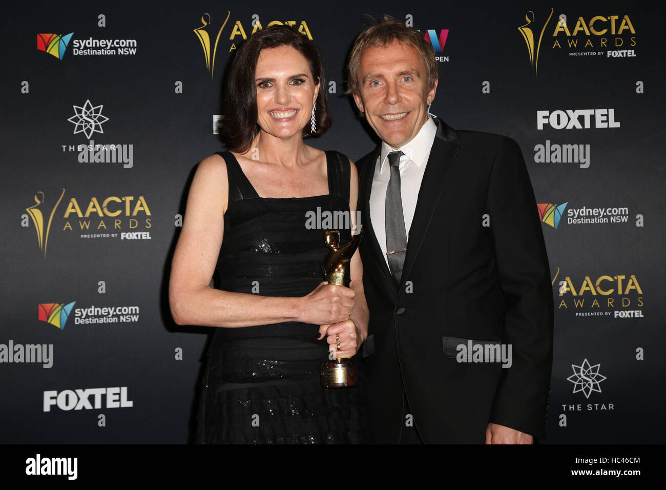Sydney, Australia. 7 December 2016. Robyn Butler and Wayne Hope pose in ...