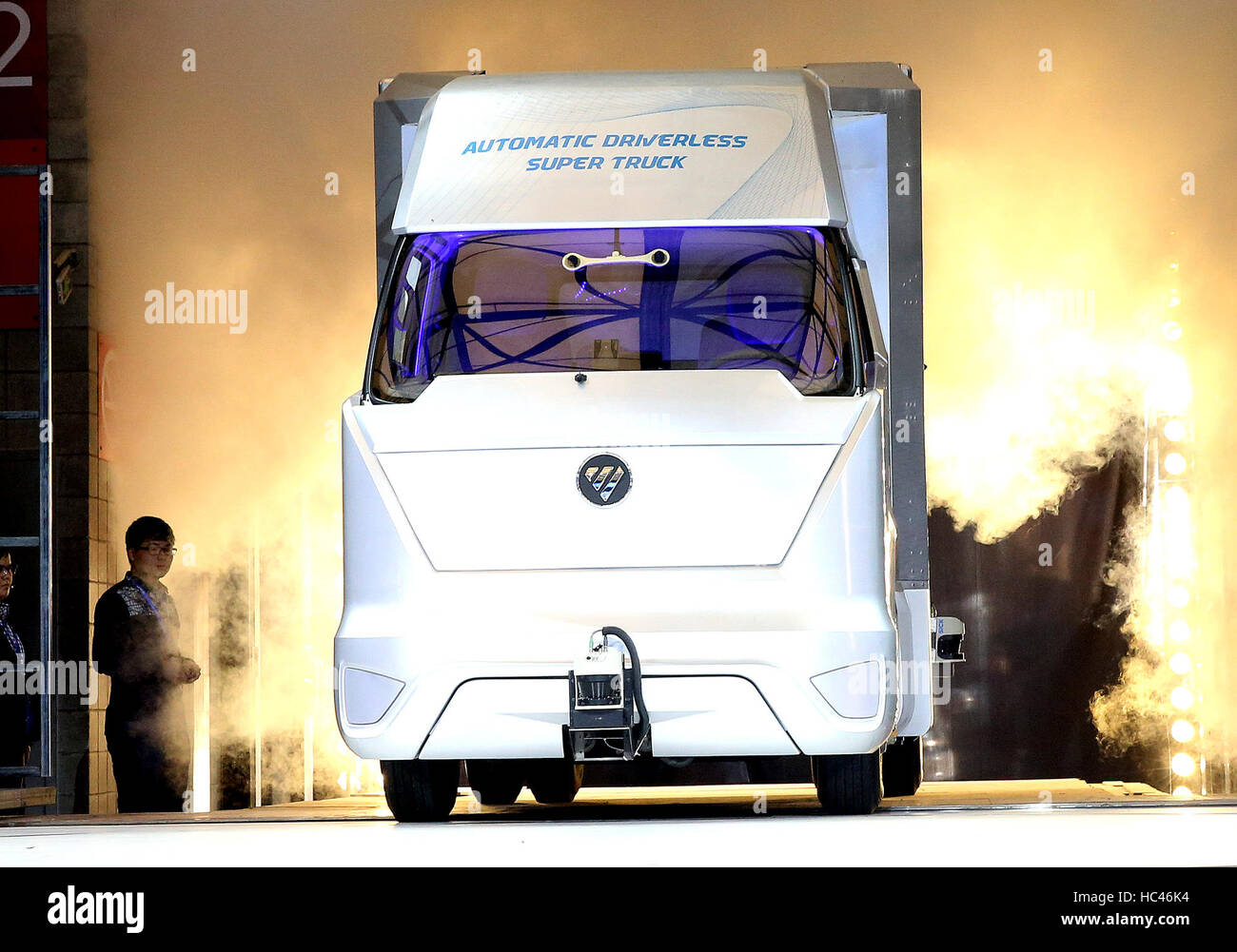 Driverless truck hi-res stock photography and images - Alamy