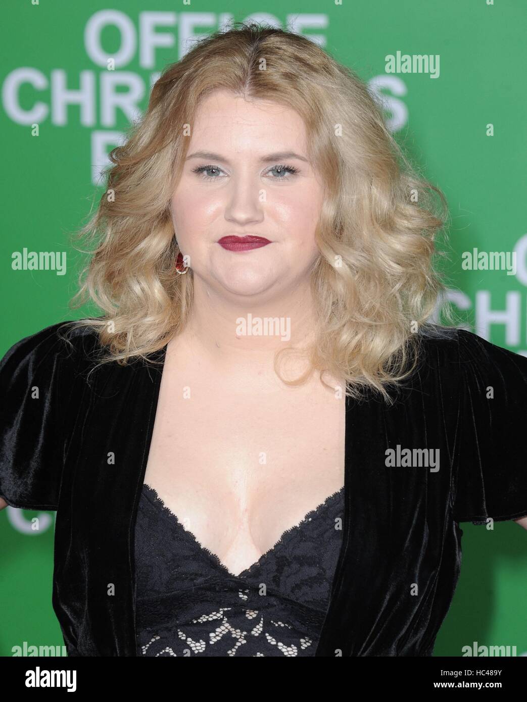 Los Angeles, CA, USA. 7th Dec, 2016. Jillian Bell at arrivals for ...