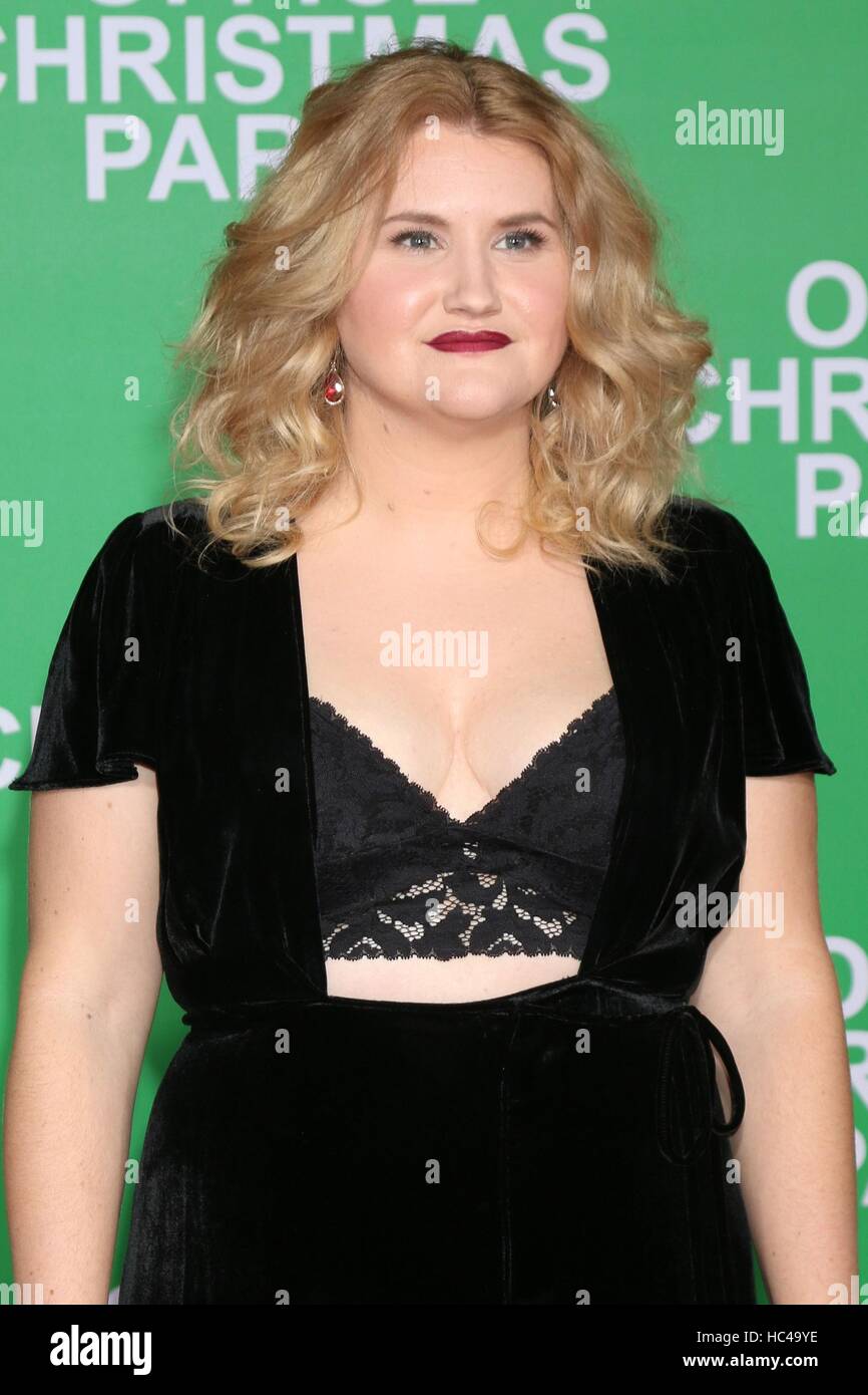Los Angeles, CA, USA. 7th Dec, 2016. Jillian Bell at arrivals for ...