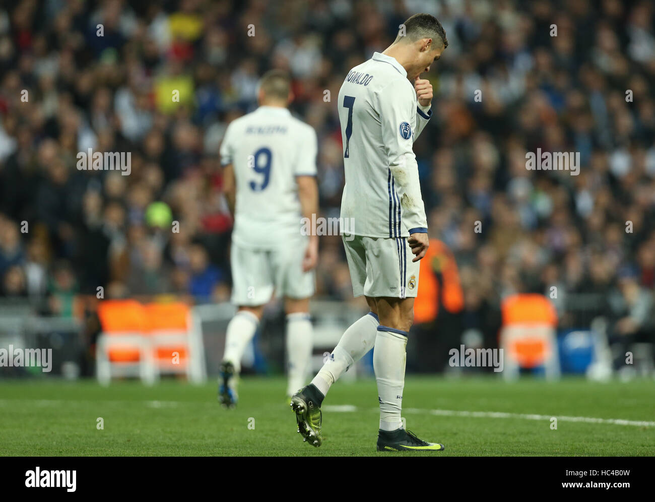 Cristiano ronaldo 7 real madrid hi-res stock photography and images - Alamy