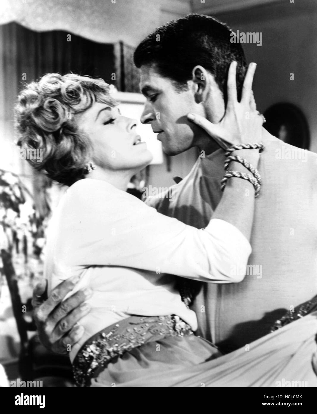 THE OSCAR, from left, Eleanor Parker, Stephen Boyd, 1966 Stock Photo - Alamy