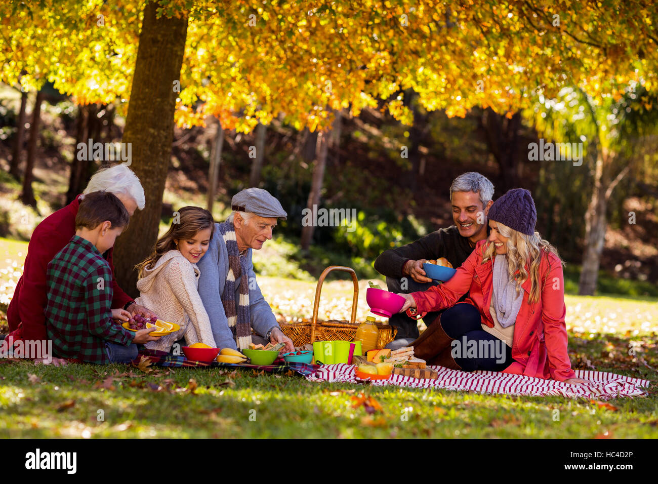 Family breakfast outdoors hi-res stock photography and images - Alamy