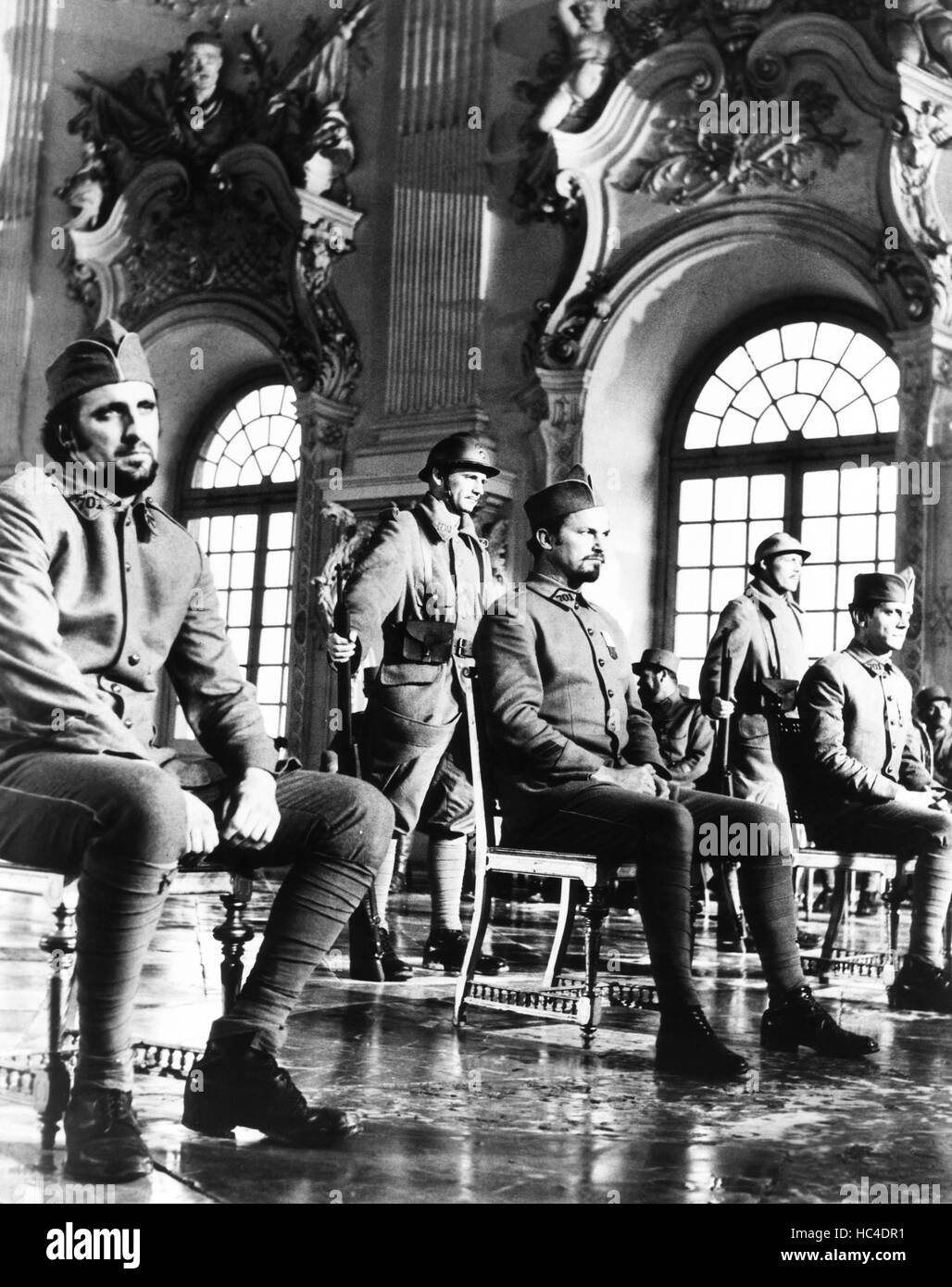PATHS OF GLORY, front from left: Timothy Carey, Ralph Meeker, Joe ...