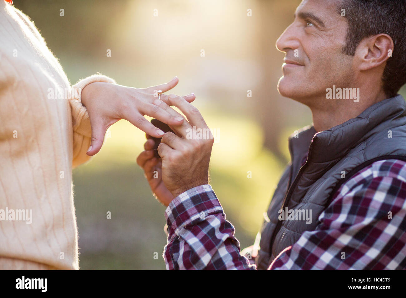 Ring woman hand hi-res stock photography and images - Alamy