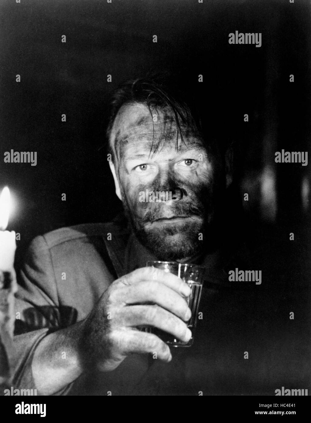 PATHS OF GLORY, Wayne Morris, 1957 Stock Photo - Alamy