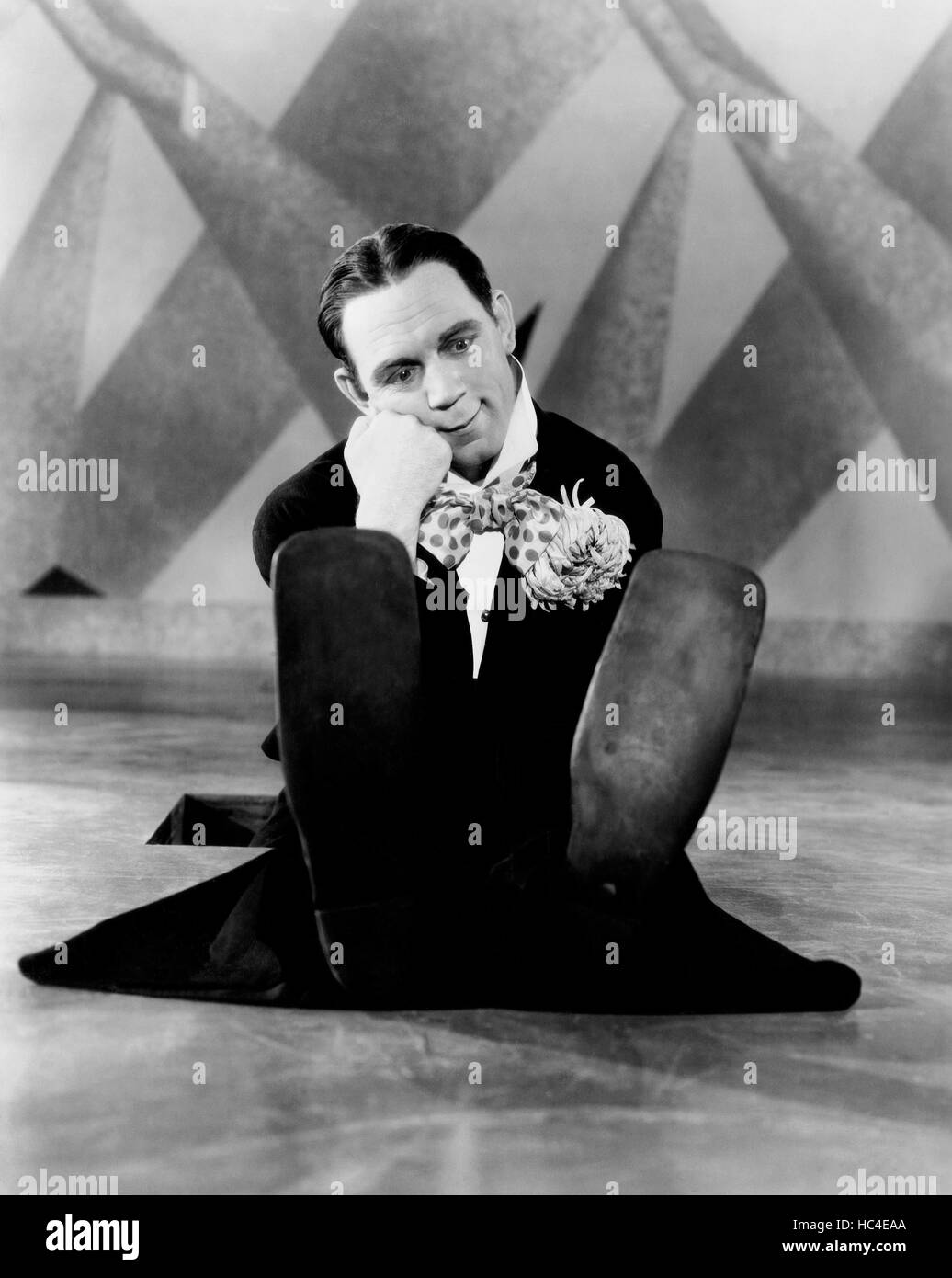 PARAMOUNT ON PARADE, Hal Skelly, in 'Say It With Your Feet' number (cut ...