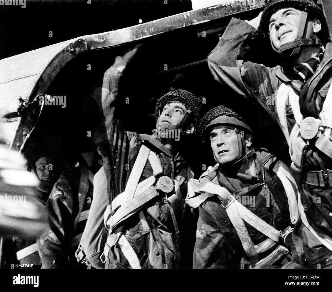 PARATROOPER, (aka THE RED BERET), from left: Alan Ladd, Thomas ...