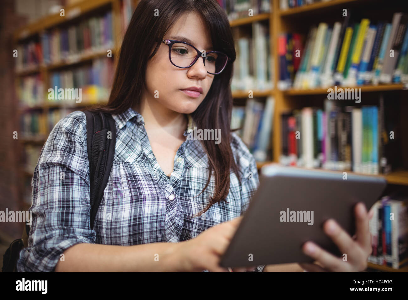 Digital bookshelf hi-res stock photography and images - Alamy