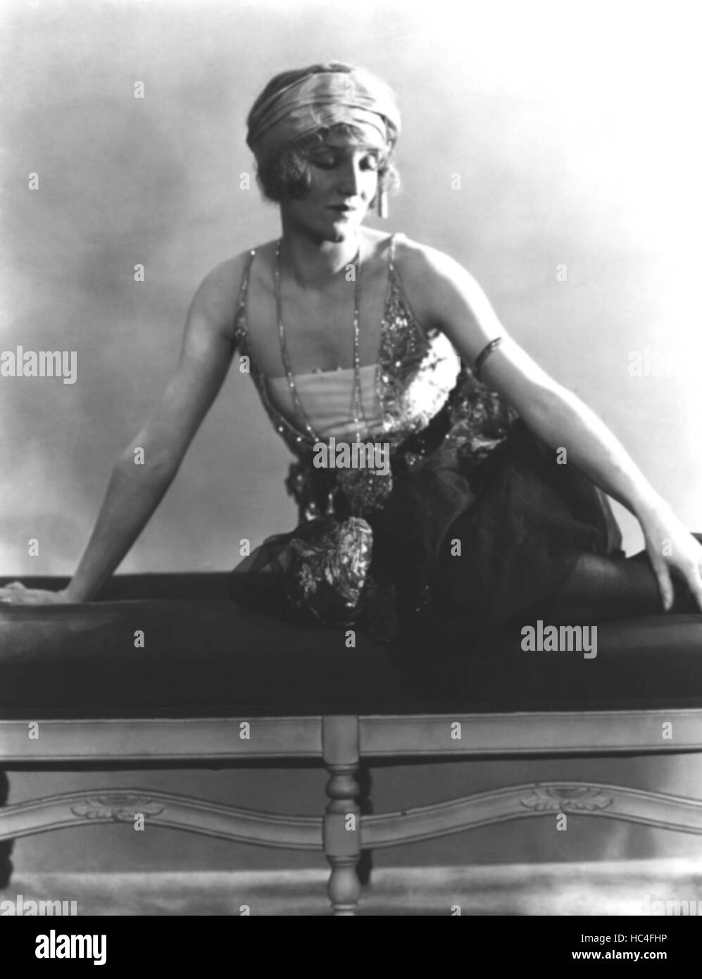 PAYING THE PIPER, Dorothy Dickson, 1921 Stock Photo - Alamy