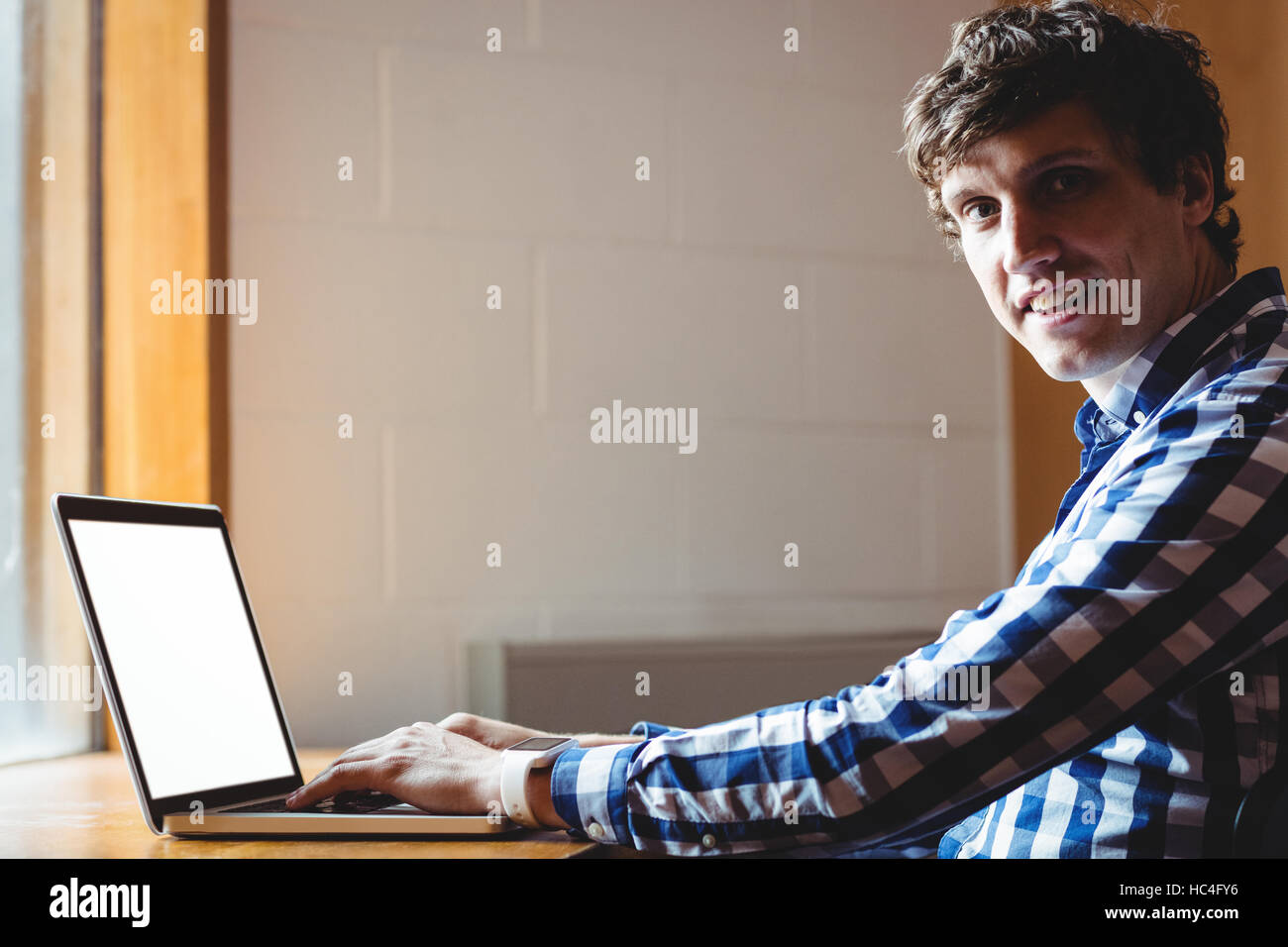 Laptop college student computer hi-res stock photography and images - Alamy