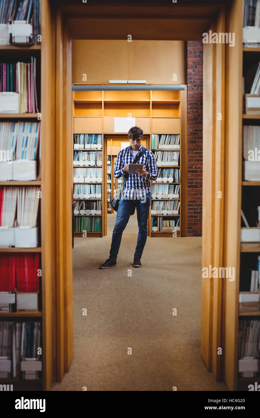 Digital library hi-res stock photography and images - Alamy