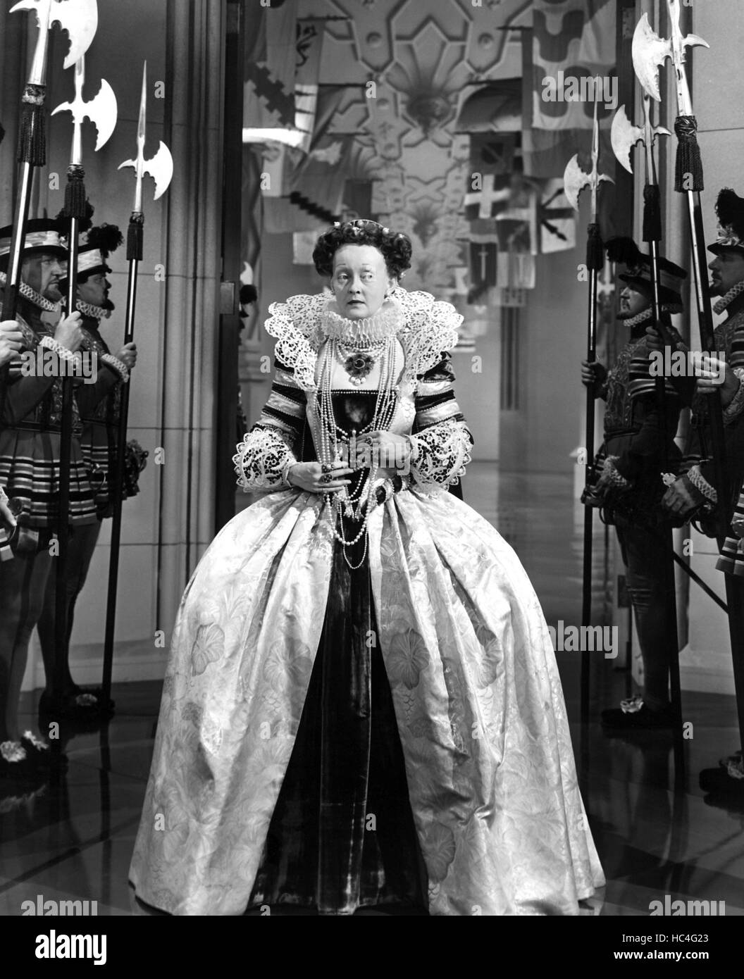 THE PRIVATE LIVES OF ELIZABETH AND ESSEX, Bette Davis, 1939 Stock Photo ...