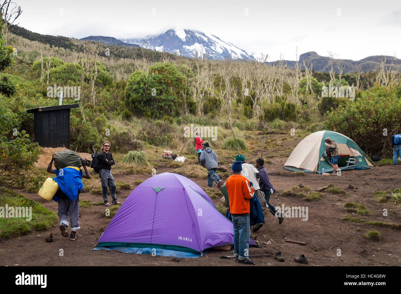 Camp logistics hi-res stock photography and images - Alamy