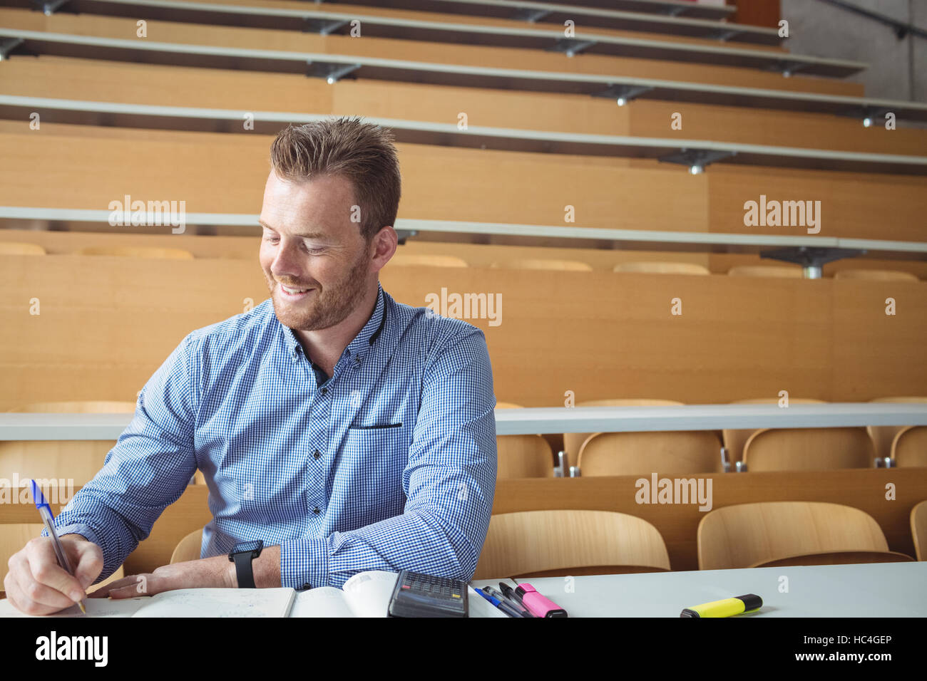 Mature student writing hi-res stock photography and images - Alamy