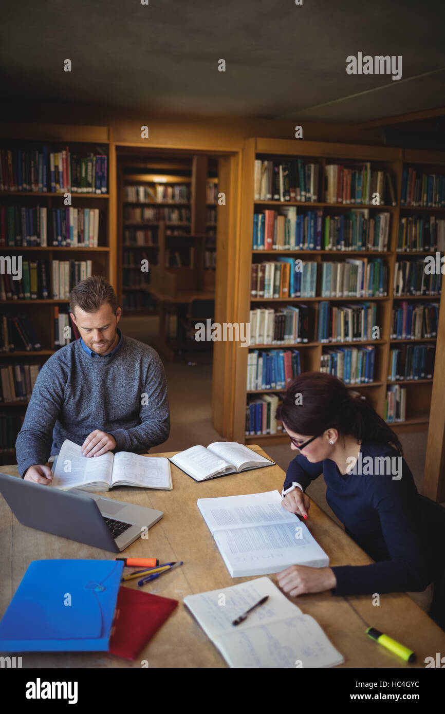 Students working computer library hi-res stock photography and images ...