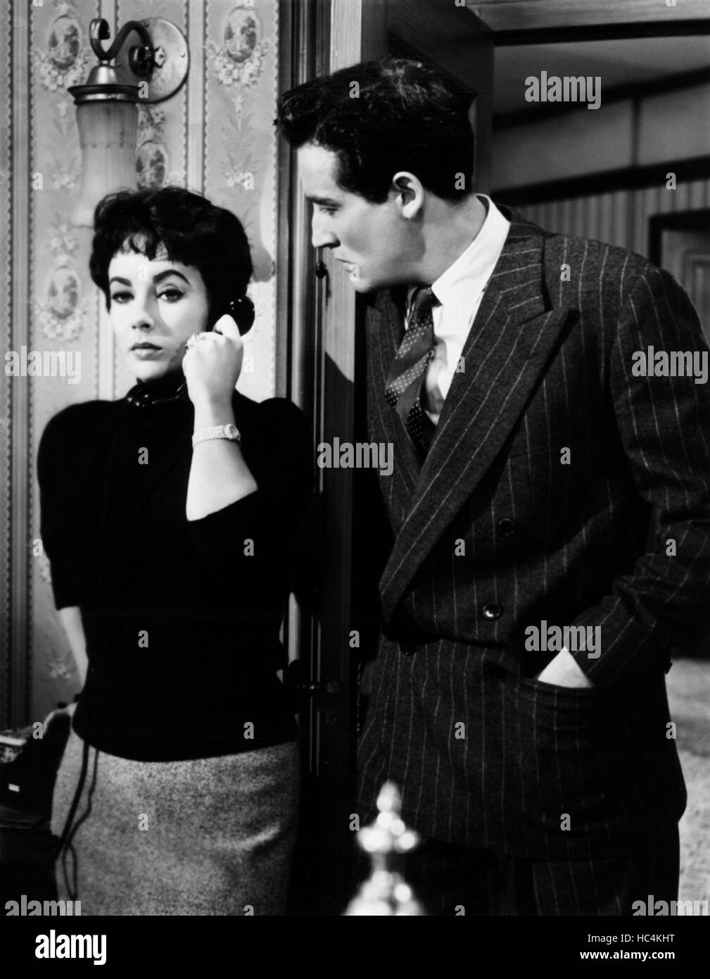 RHAPSODY, from left, Elizabeth Taylor, Vittorio Gassman, 1954 Stock ...