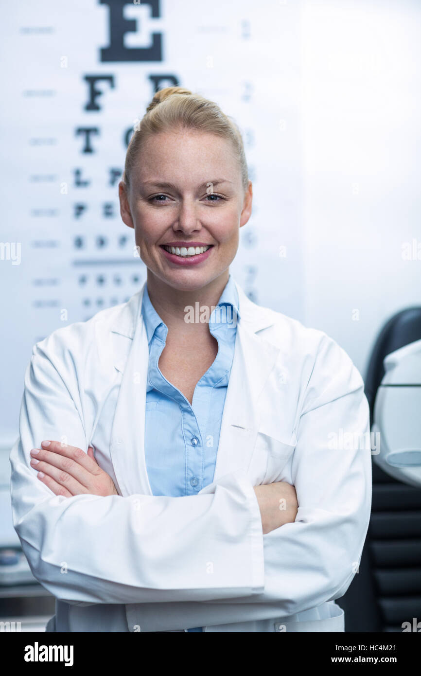 Female optometrist smiling in ophthalmology clinic Stock Photo - Alamy