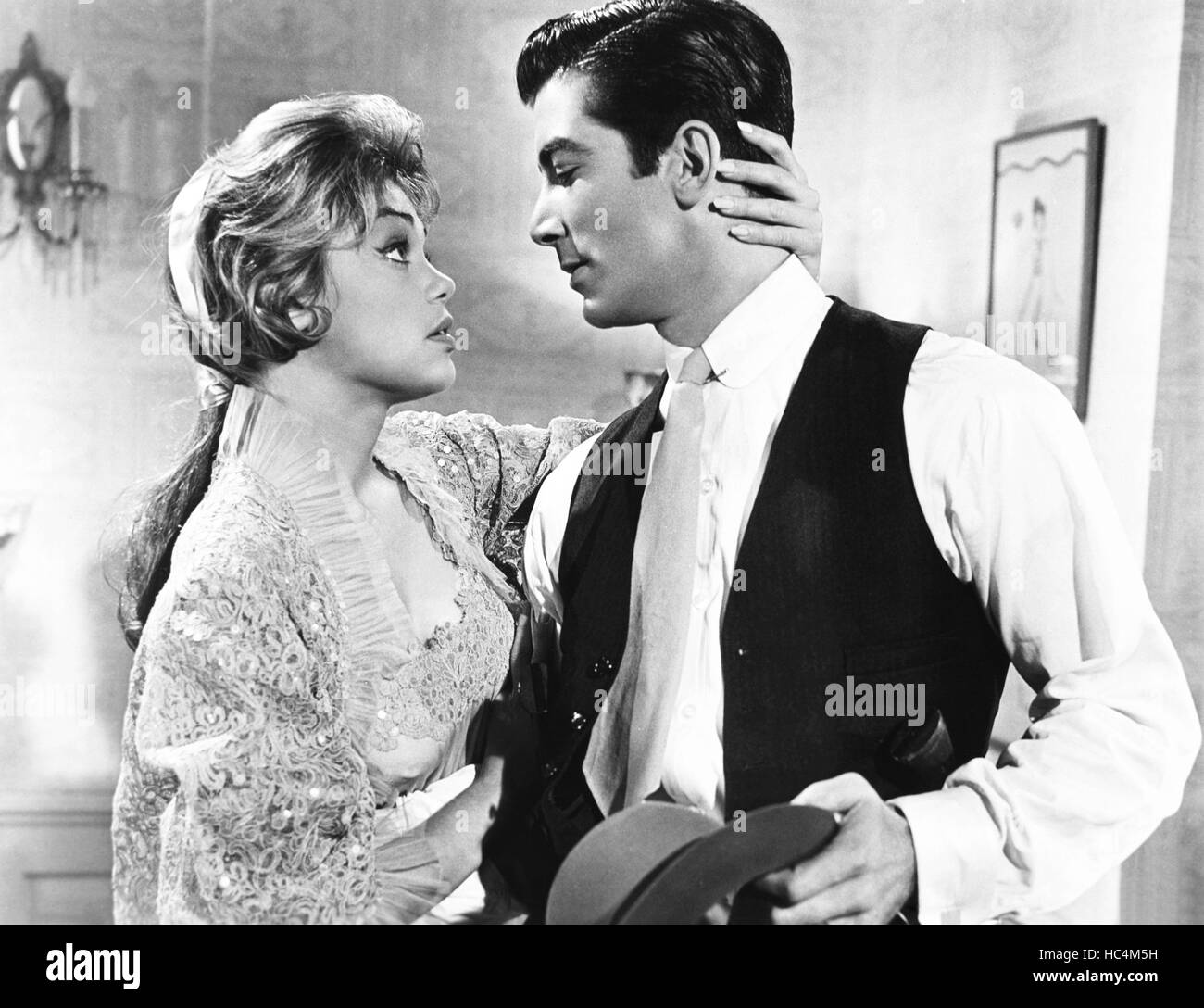 THE RISE AND FALL OF LEGS DIAMOND, from left: Dyan Cannon, Ray Danton ...