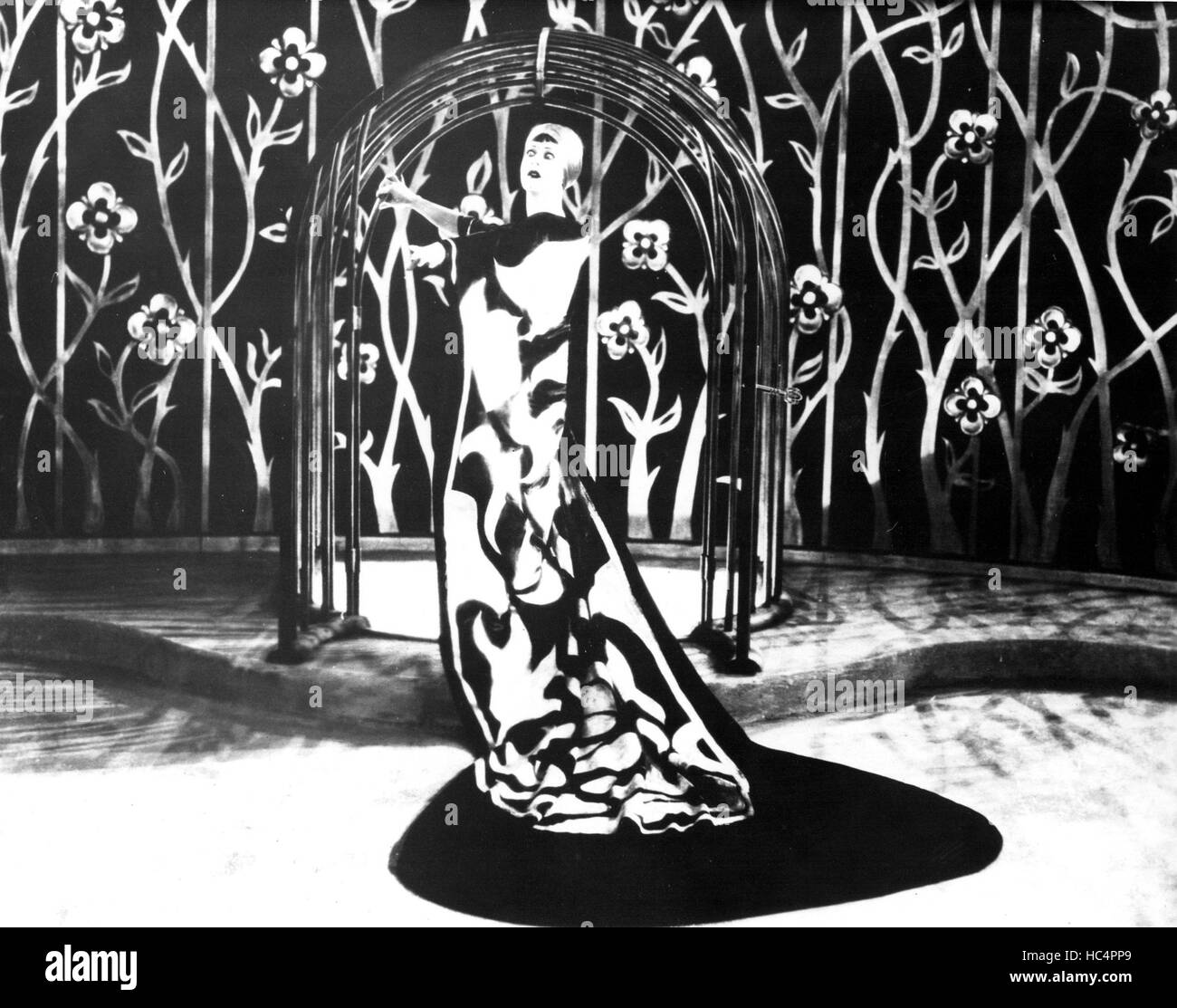 SALOME, Alla Nazimova, costumes and art direction by Natasha Rambova ...