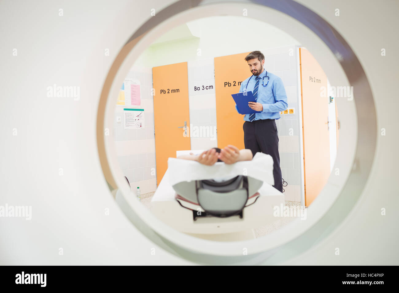 Mri scan male patient hi-res stock photography and images - Alamy