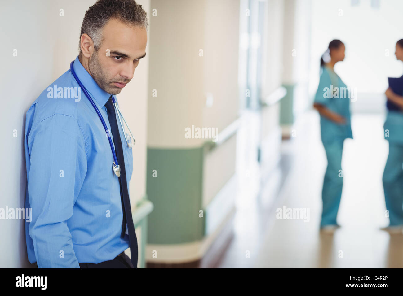 Sad doctor hi-res stock photography and images - Alamy