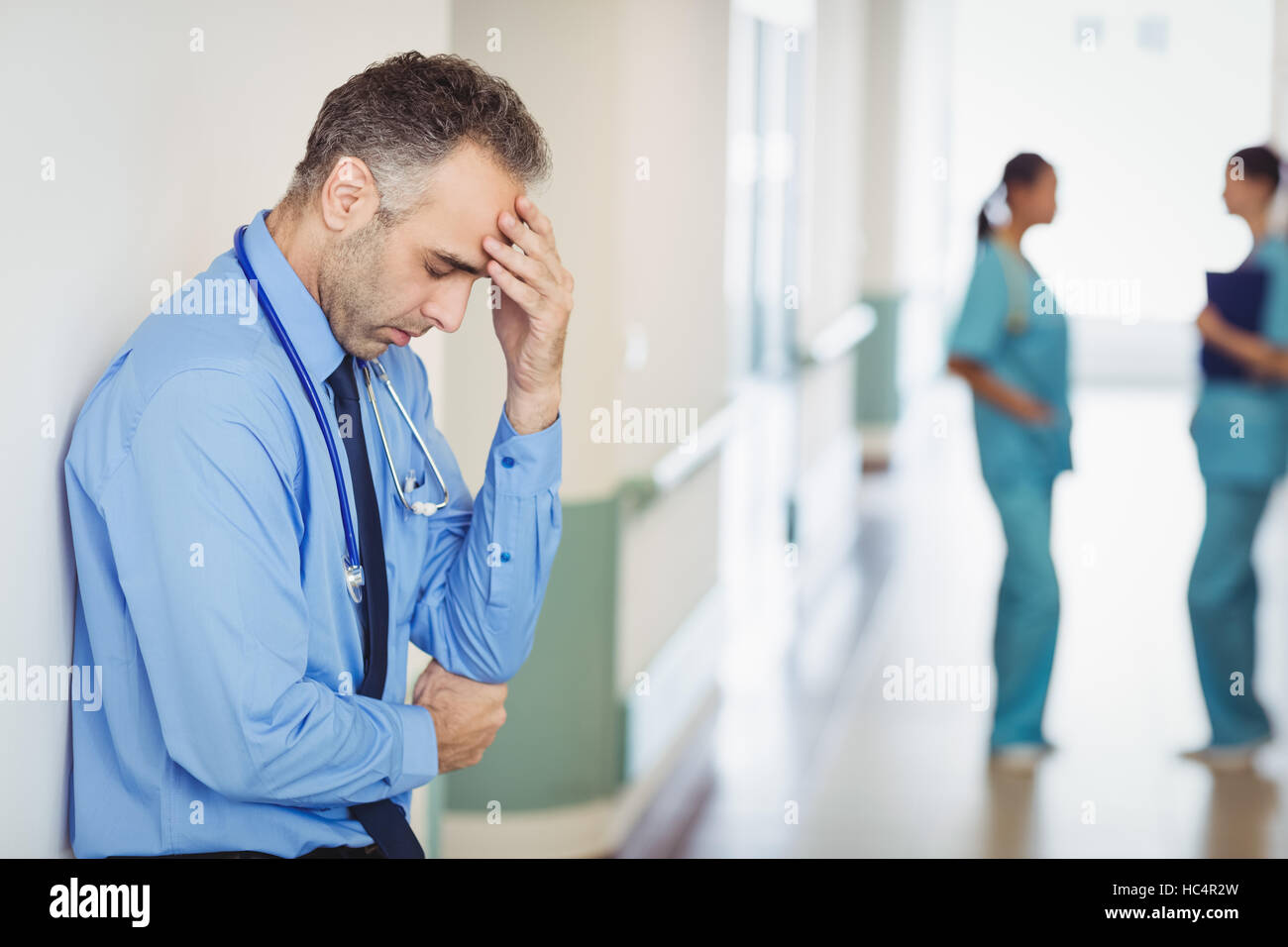 Sad doctor hi-res stock photography and images - Alamy