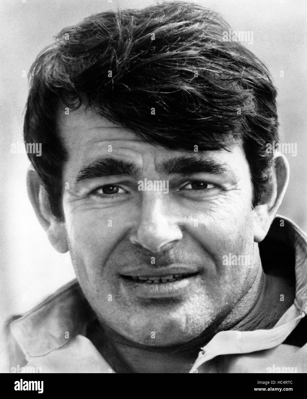 SANDS OF THE KALAHARI, Stuart Whitman, 1965 Stock Photo - Alamy