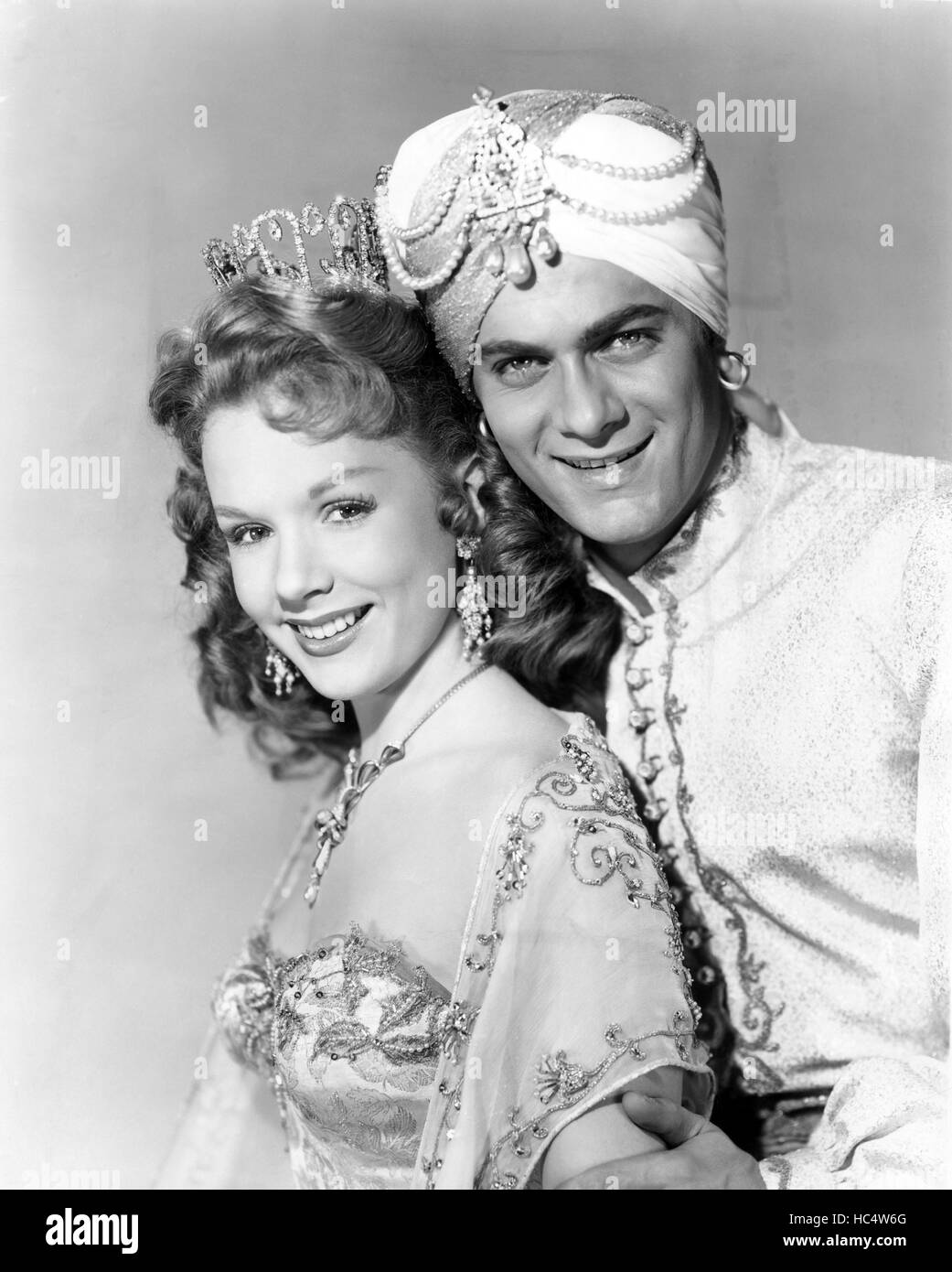 THE PRINCE WHO WAS A THIEF, Piper Laurie, Tony Curtis, 1951 Stock Photo ...