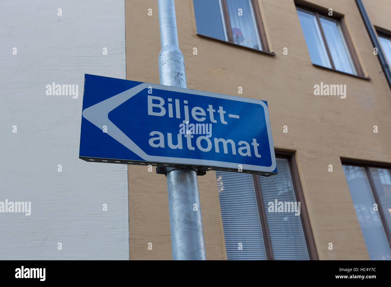 Ticket machine hi-res stock photography and images - Alamy