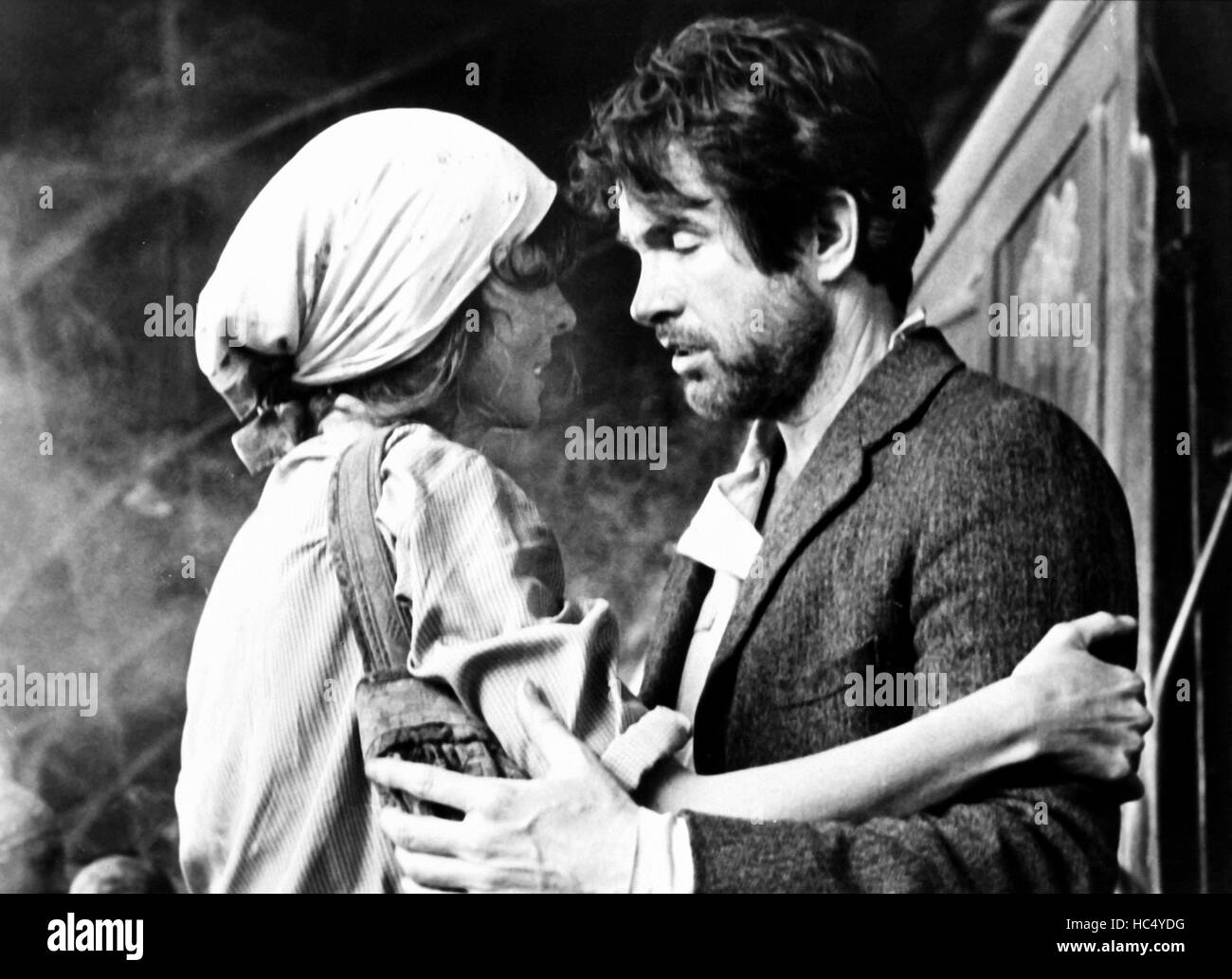REDS, from left, Diane Keaton, Warren Beatty, 1981, ©Paramount Pictures ...