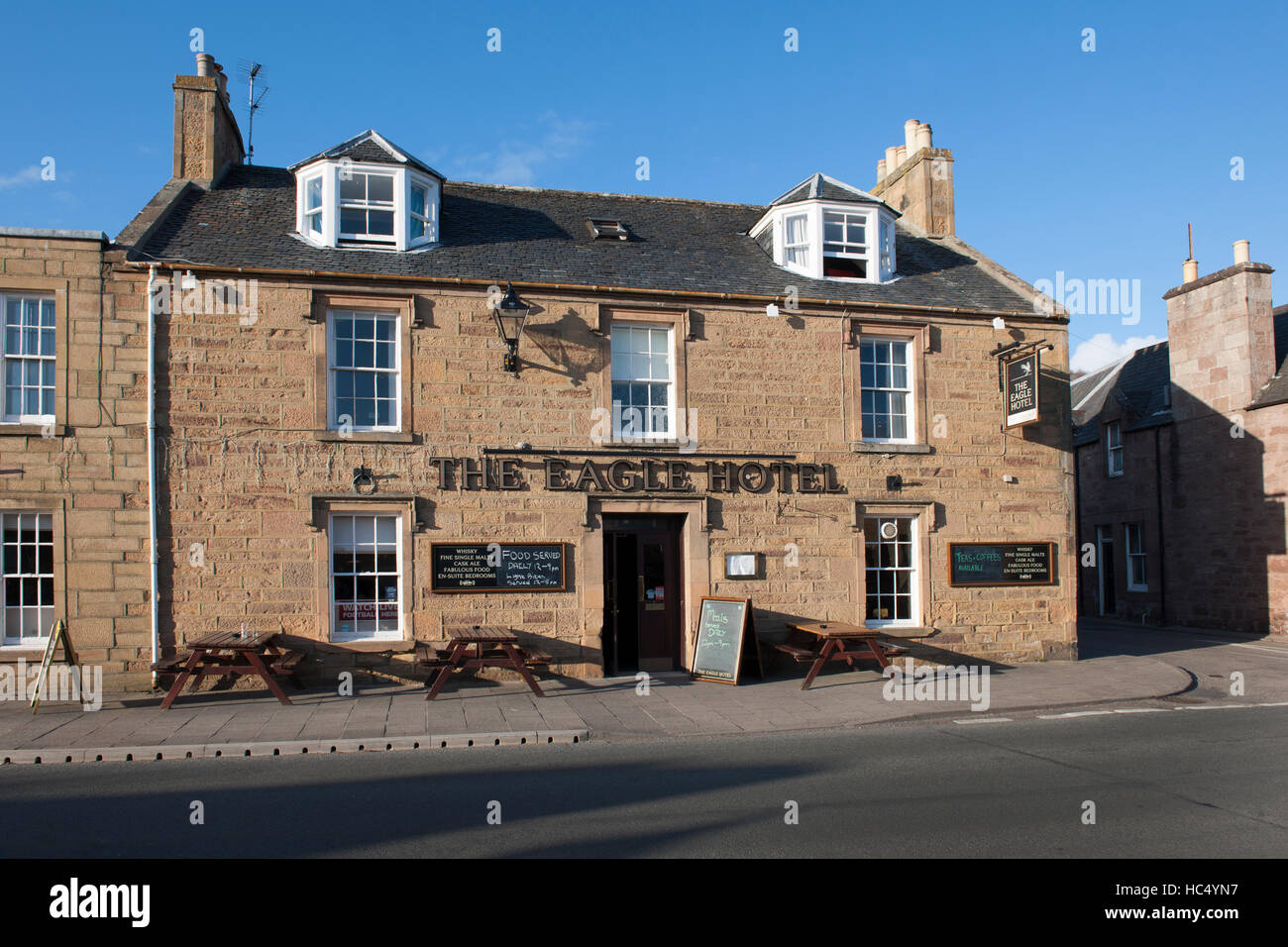 Pubs hi-res stock photography and images - Alamy