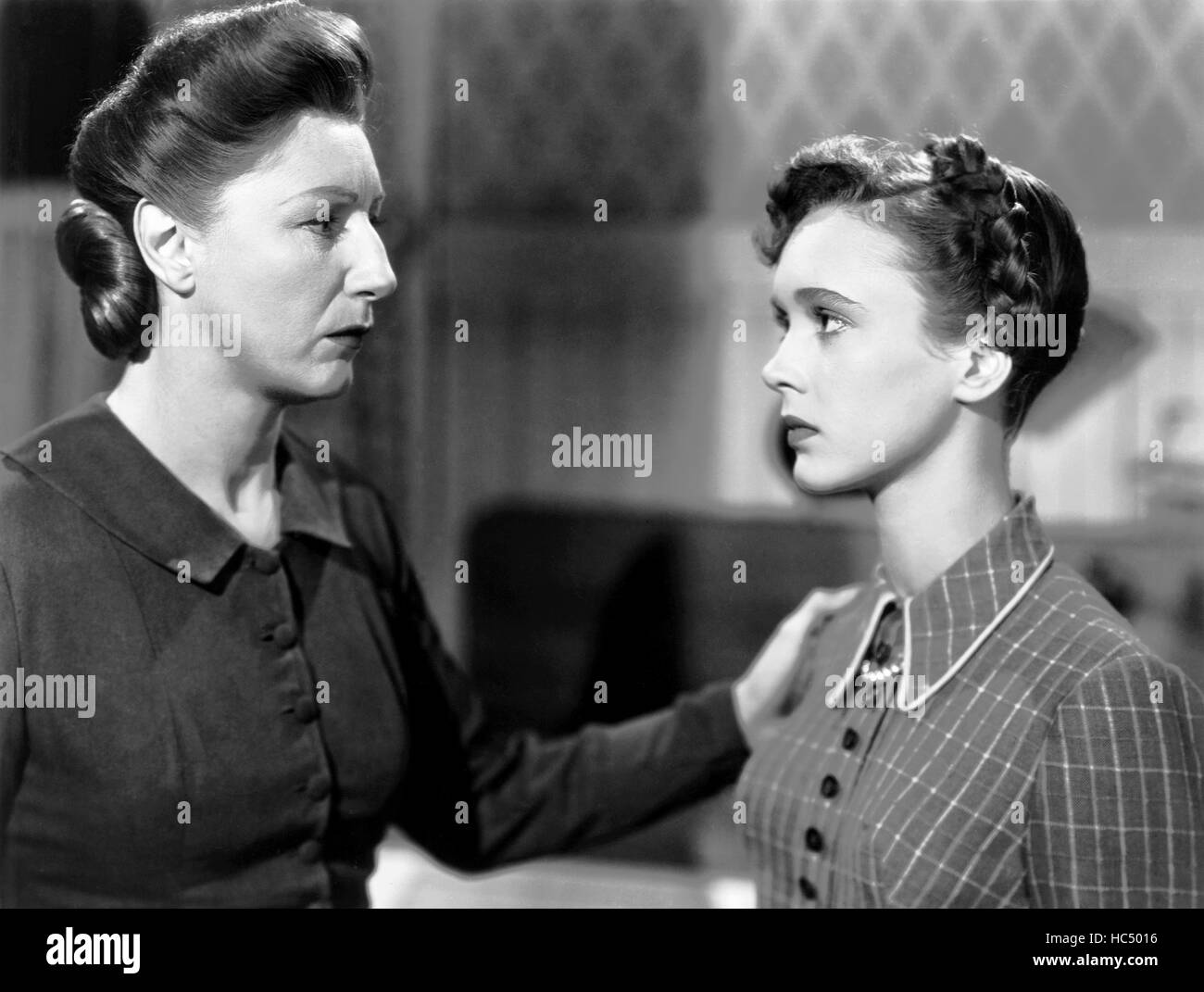 THE RED HOUSE, from left, Judith Anderson, Allene Roberts, 1947 Stock ...