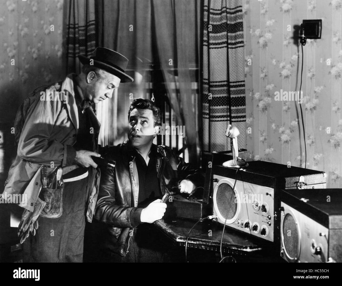 711 OCEAN DRIVE, Sammy White, Edmond O'Brien, 1950 Stock Photo - Alamy