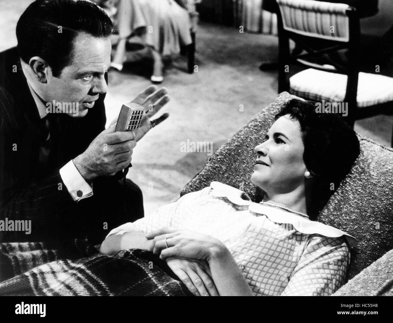 THE SEARCH FOR BRIDEY MURPHY, from left, Louis Hayward, Teresa Wright ...