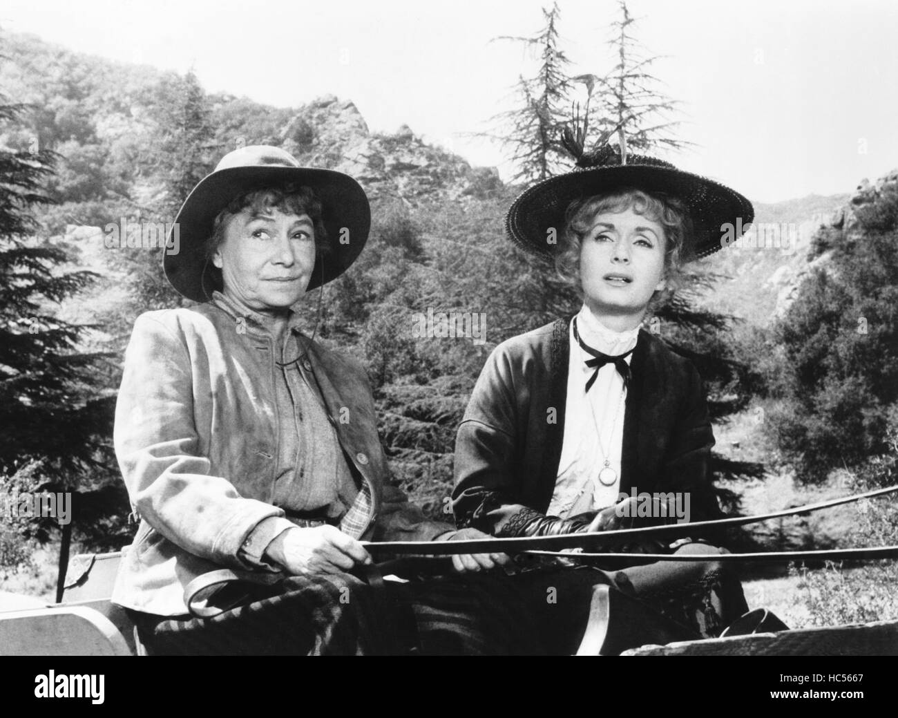 THE SECOND TIME AROUND, from left, Thelma Ritter, Debbie Reynolds, 1961 ...