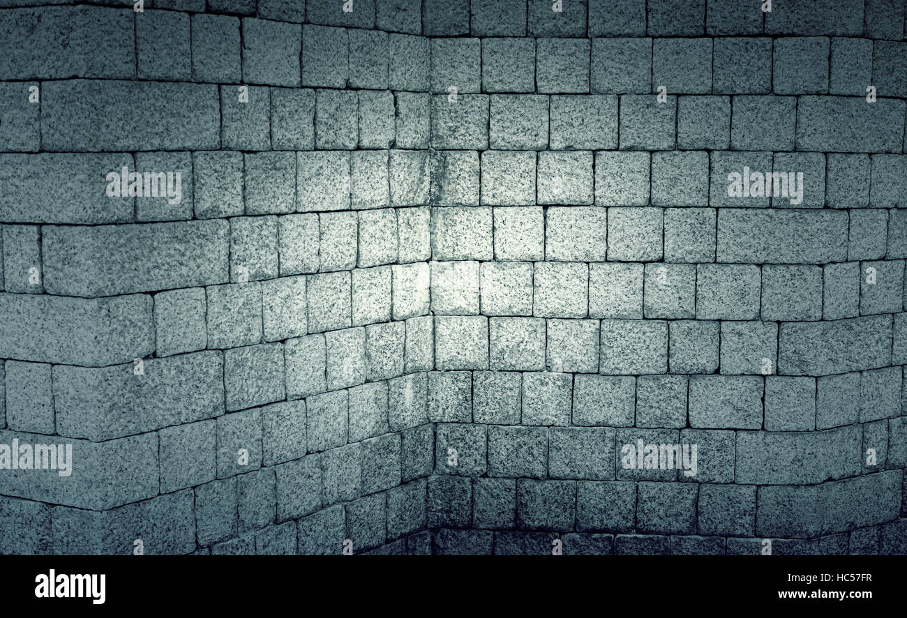 Corner wall of bricks, construction Stock Photo - Alamy