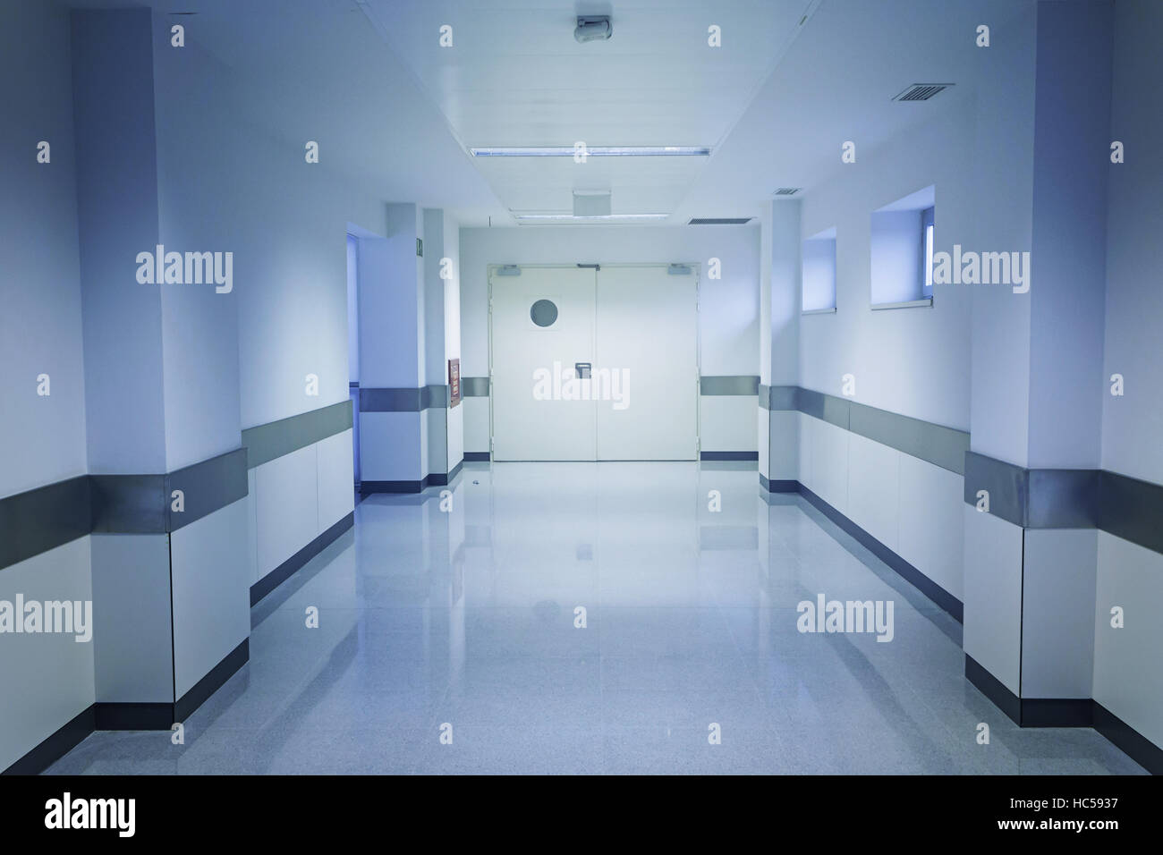 Empty hospital hall with white walls, medicine Stock Photo - Alamy
