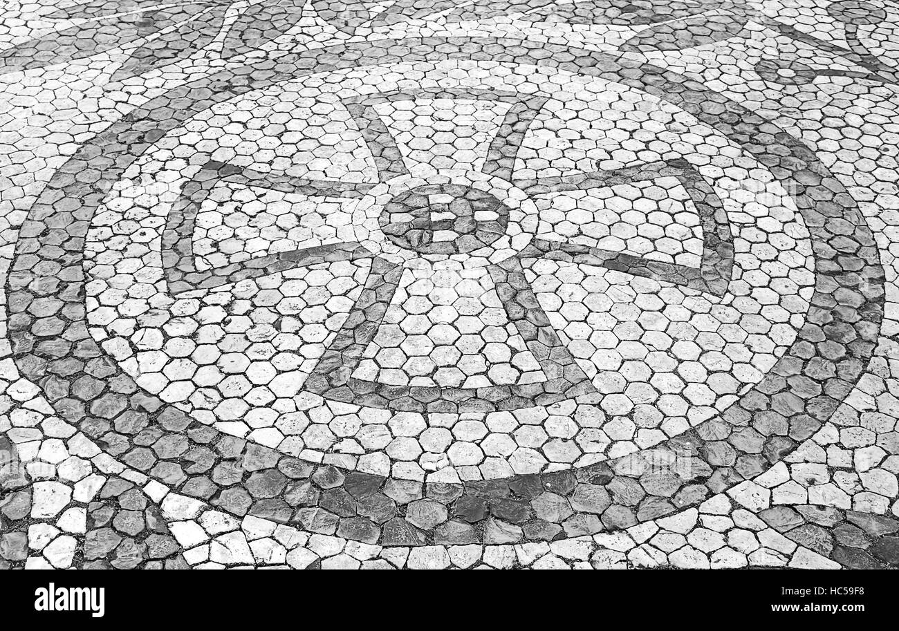 Detailed celtic cross hi-res stock photography and images - Alamy