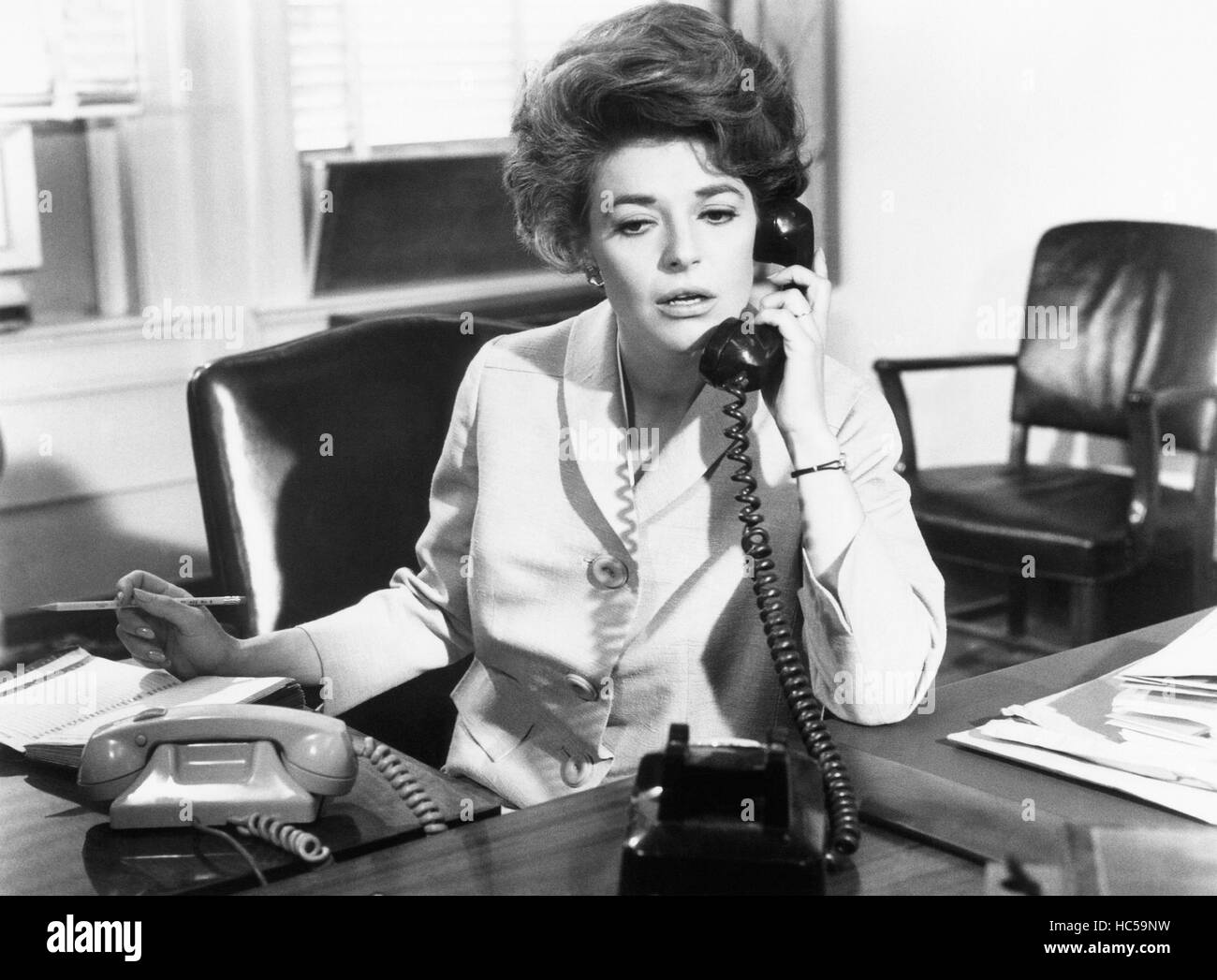 THE SLENDER THREAD, Anne Bancroft, 1965 Stock Photo - Alamy