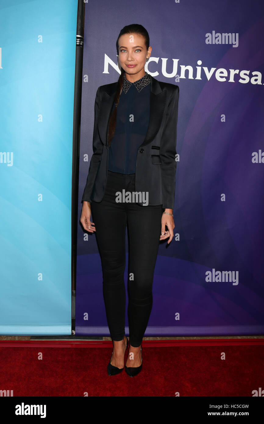 Actress stephanie corneliussen hi-res stock photography and images - Alamy