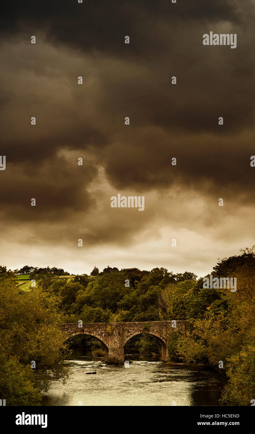 Usk bridge hi-res stock photography and images - Alamy