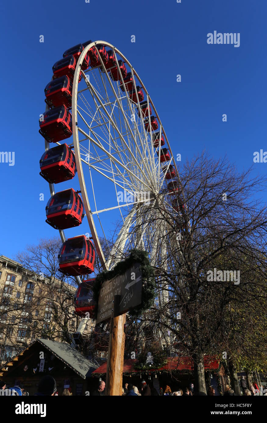 Ferris wheel Edinburgh Scotland December 2016 Stock Photo - Alamy