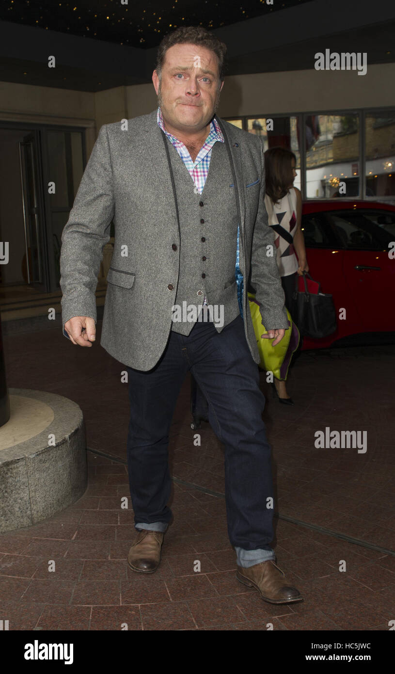 John thomson cold feet hi-res stock photography and images - Alamy