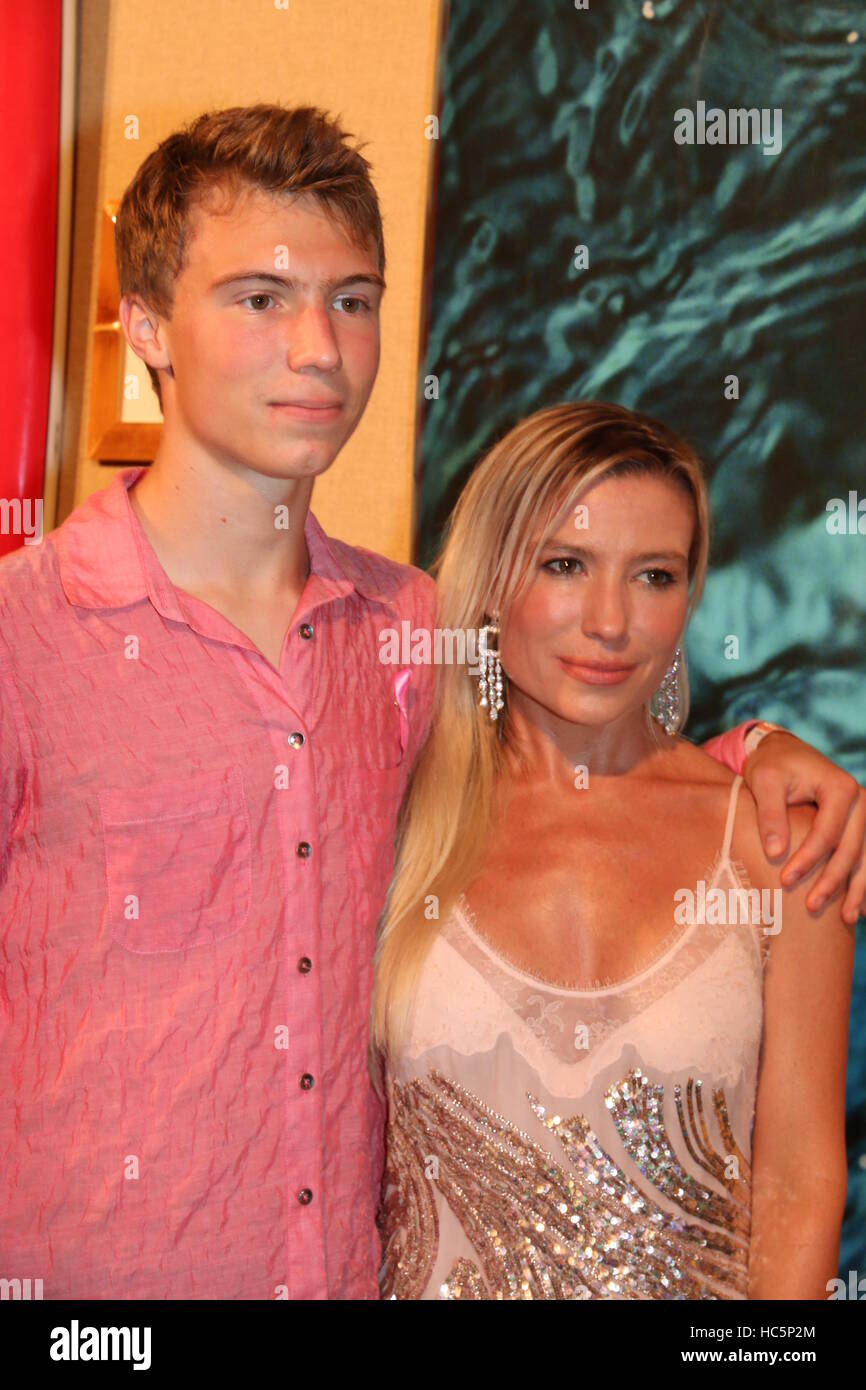 Sam Anderson and Tracy Anderson attending the 2016 Hamptons Paddle ...